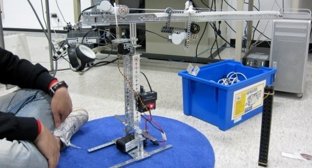 Automation and Robotics: Robot Crane | Ci-Jyun Polar Liang